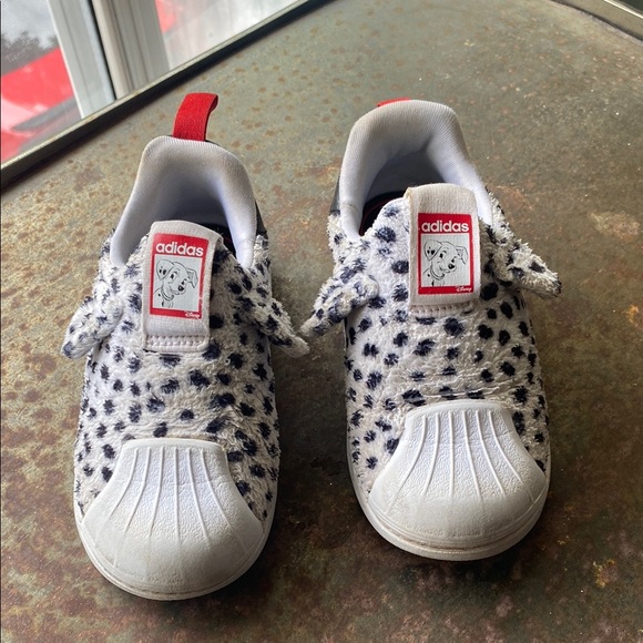 adidas | Shoes | Adidas Disney 1 Dalmatians Collab Kids White Black ...